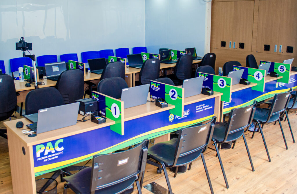 Governo do Amazonas inaugura quatro unidades móveis do PAC e amplia ...