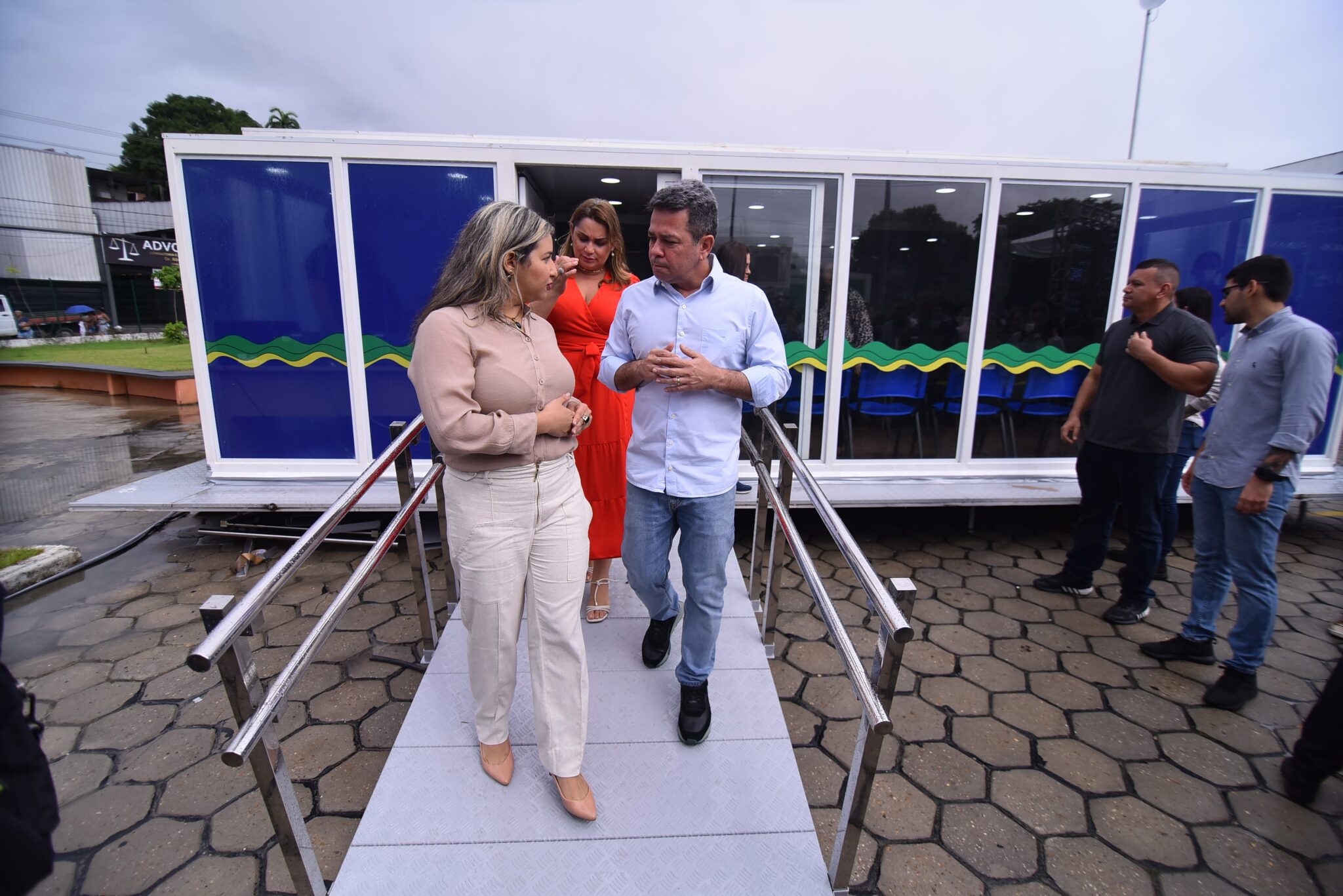 Governo do Amazonas inaugura quatro unidades móveis do PAC e amplia ...